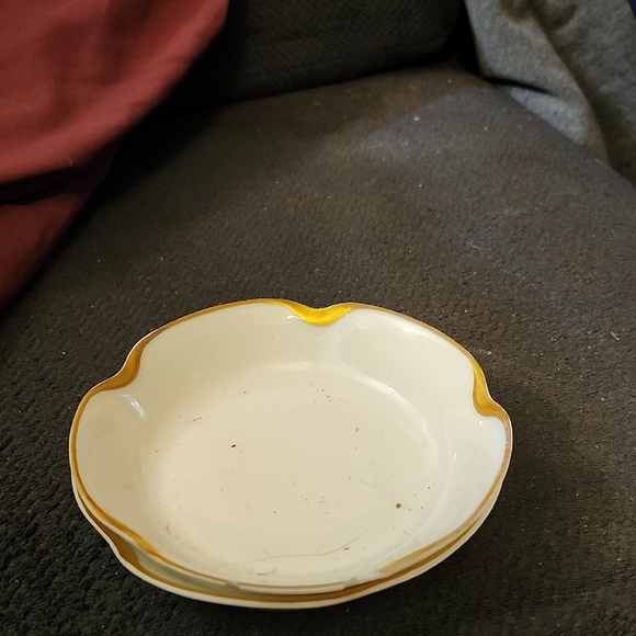 Dining | Elegant White And Gold Rimmed Ceramic Bowls | Poshmark